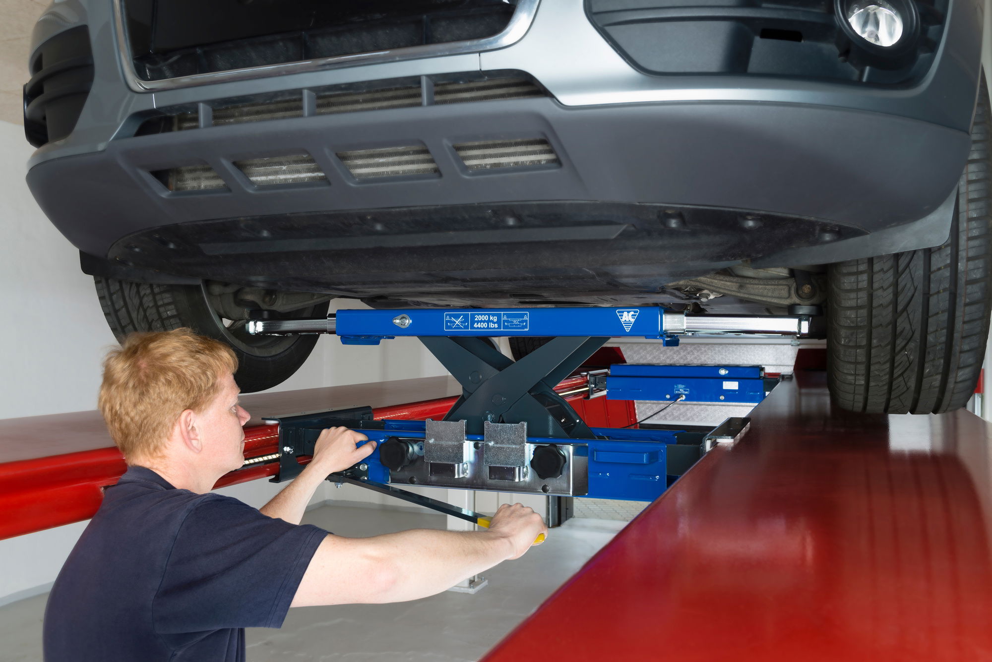 What Is A Thorough Examination Of A Vehicle Lift Getech