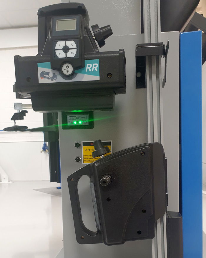 Megaline 88 Pro CCD Wheel Alignment System