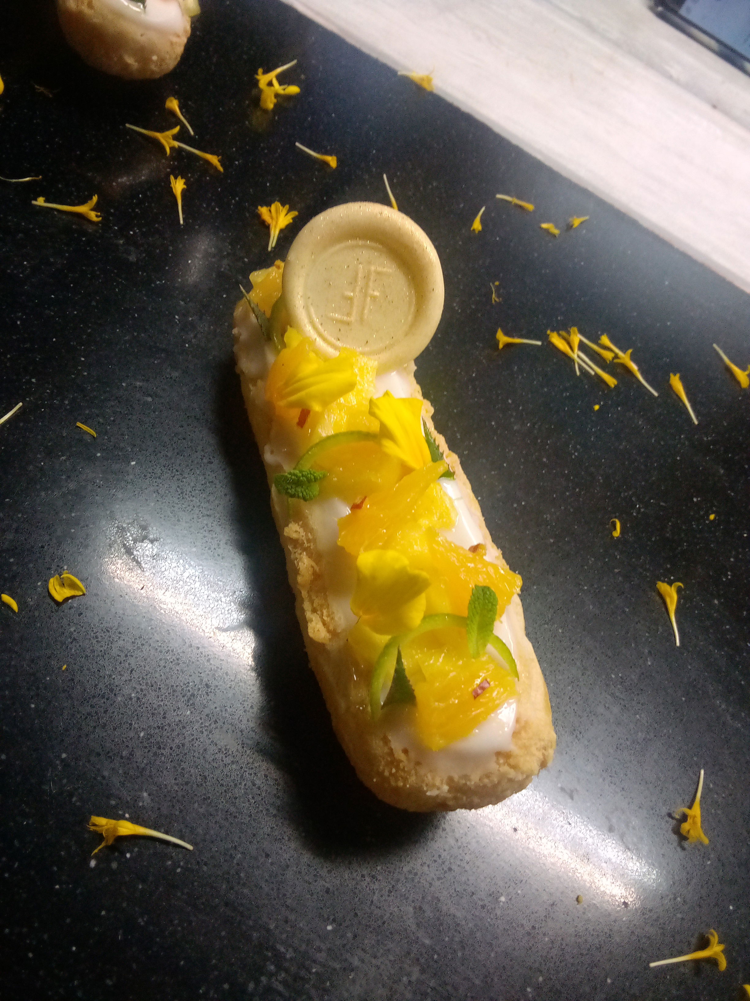Recette éclair craquelin, ananas, orange sanguine et citron vert pour 5 ...