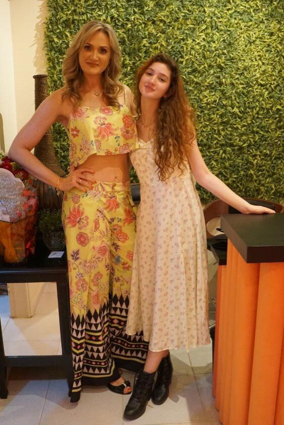 Mulheres - Divinité - Revista Mulheres - Oficial